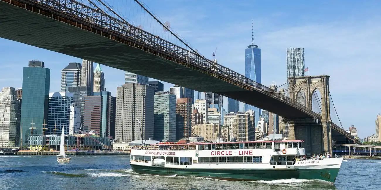 Midtown Manhattan New York: 1-Hr Boat Tour by Circle Line + Audio Guide ...